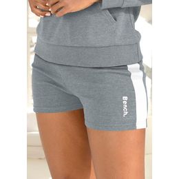 BENCH. LOUNGEWEAR Relaxshorts mehrfarbig Gr. 32/34 f&uuml;r Damen. Mit Kordelzug, Logoschriftzug. Bequem. Nachhaltig.