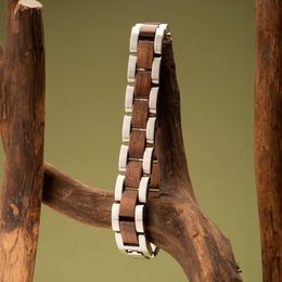 Herren Armband Triad aus Silber Edelstahl und Walnuss Holz
