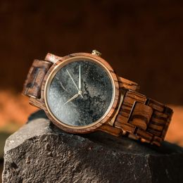 Holzkern; Holzuhr Sandd&uuml;ne (Zebrano/Eisenerz), Unisex, Naturholz