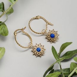 Holzkern Earrings Damen Gold und Lapislazuli