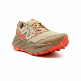 New Balance Low-Top Sneaker - Wthierv9 Fresh Foam Desert Clay Synthetic Sneaker - Gr. 6 - in Wei&szlig; - f&uuml;r Damen