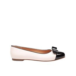 Salvatore Ferragamo Varina Ballerina Flats In Nappa - Gr. 6_5 - in Beige