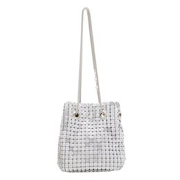 NAEMI Beuteltasche Damen Gr&ouml;&szlig;e One Size silber