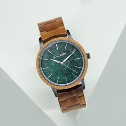 Gr&uuml;ne Herrenuhr Bob, Marmorzifferblatt & Premium Holzarmband