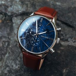 Elegante Herrenuhr Naturalist, blauer Marmor, Echtlederarmband, Chronograph
