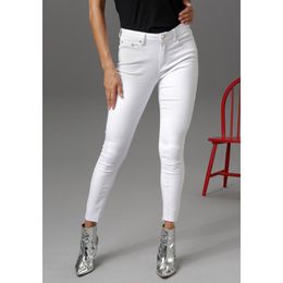 Aniston Casual Damen Aniston CASUAL Skinny-fit-Jeans regular waist - mit ausgefransten Beinabschluss wei&szlig; 42, N-Gr