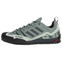 adidas terrex Halbschuh 'Swift Solo 2.0' Herren Gr&ouml;&szlig;e 45/45.5 schilf / dunkelgr&uuml;n / schwarz