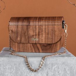Holzkern Handtasche Uniqase Ivay VEGAN Walnuss Umh&auml;ngetasche