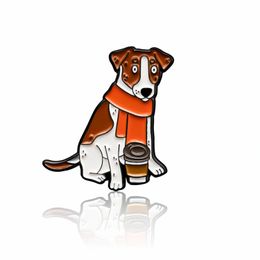 Kaffee-Pin aus Emaille, Jack Russel mit Kaffee