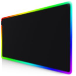 Titanwolf XXXL RGB Gaming Mauspad - 1200 x 600 mm - Mousepad - LED Multi Color - 7 LED Farben Plus 4 Effektmodi - f&uuml;r Pr&auml;zision und Geschwindigkeit