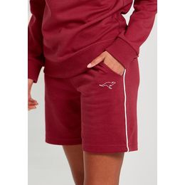 Kangaroos Bermudas rot Gr. 36/38 f&uuml;r Damen. Mit Logodruck. Bequem. Nachhaltig.