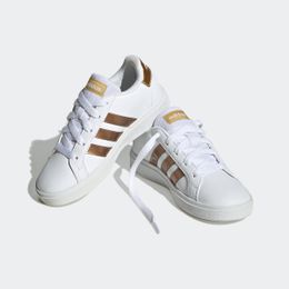 Sneaker adidas Sportswear "GRAND COURT SUSTAINABLE LACE", M&auml;dchen, Gr. 34, wei&szlig; (ftwwht, ftwwht, magold), Synthetik, Textil, Schuhe Sneaker, Design auf den Spuren des adidas Superstar, f&uuml;r Kinder & Jugendliche