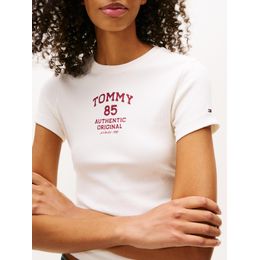 Tommy Jeans Damen Kurzarmshirt "TJW SLIM TOMMY 85 RIB SS TEE"ancient wei&szlig;, Gr. M, bedruckt, Single Jersey, Obermaterial: 95% Baumwolle, 5% Elasthan,