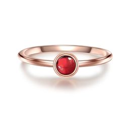 Glanzst&uuml;cke M&uuml;nchen Glanzst&uuml;cke M&uuml;nchen Ring aus Sterling Silber mit Granat in ros&eacute;gold | Gr.: 50