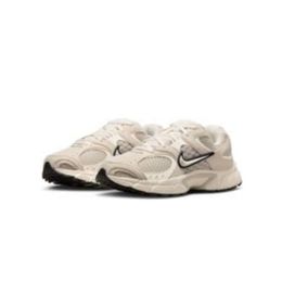 Nike Sneaker V5 RNR in Braun | Gr.: 38