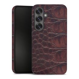 DeinDesign Galaxy S25 Handy Panzer Handyh&uuml;lle robuste Outdoor H&uuml;lle Schutzh&uuml;lle matt Leather Crocodile Animal Print Tough Case