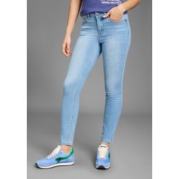 Slim-fit-Jeans Kangaroos "CROPPED HIGH WAIST SLIM FIT", Damen, Gr. 44, N-Gr, blau (light blau u), Denim/Jeans, Obermaterial: 80% Baumwolle, 18% Polyester, 2% Elasthan, Abriebeffekte, Basic, extraeng kn&ouml;chellang, Jeans Slim-fit-Jeans, schmale Passform, R&ouml;hrenjeans, trendige Used-Waschung
