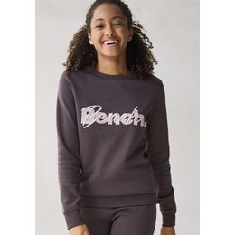 Sweatshirt BENCH. LOUNGEWEAR, Damen, Gr. 44/46, grau (stone), Interlock, Obermaterial: 60% Baumwolle, 40% Polyester, bestickt, unifarben, Basic, bequem h&uuml;ftlang, Rundhals, Rippb&uuml;ndchen, Sweatshirts Sweatshirt, mit Logodruck und Stickerei, Loungewear
