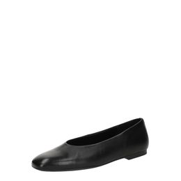 Gabor Ballet Flats female Black size 6