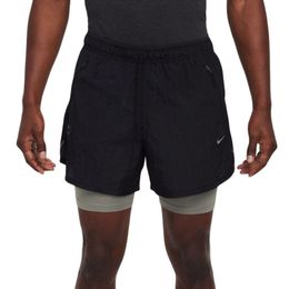 Nike Stride Running Division Mid Short Bekleidung Herren schwarz