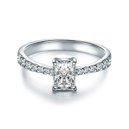 Trilani Ring aus Sterling Silber mit Zirkonia in silber | Gr.: 58