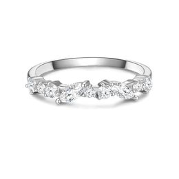 Glanzst&uuml;cke M&uuml;nchen Glanzst&uuml;cke M&uuml;nchen Ring aus Sterling Silber mit Zirkonia in silber | Gr.: 58