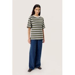 Soaked in Luxury T-shirt SLNeo Feminine Form in Grape Leaf Stripe | Gr.: M