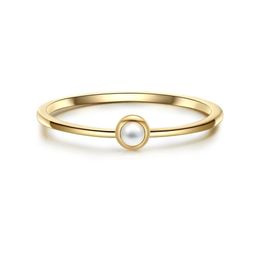 Glanzst&uuml;cke M&uuml;nchen Glanzst&uuml;cke M&uuml;nchen Ring aus Sterling Silber mit Perlmutt in gelbgold | Gr.: 58