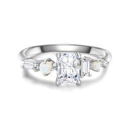 Glanzst&uuml;cke M&uuml;nchen Glanzst&uuml;cke M&uuml;nchen Ring aus Sterling Silber mit Zirkonia und Opal in silber | Gr.: 60