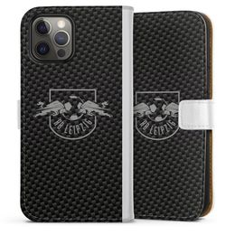 DeinDesign iPhone 12 Pro Max Handy Klapph&uuml;lle Handyh&uuml;lle aus Kunst Leder wei&szlig; Flip Case Rb Leipzig Carbon Metallic Look Sideflip mit Lasche