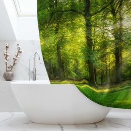 Duschvorhang Spaziergang im Wald