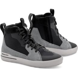 Revit Arrow 2, Schuhe
