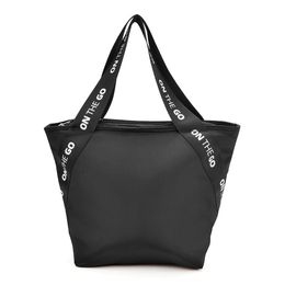 IRIS Barcelona Isolier-Lunchtasche "On the go" in Schwarz - (B)24 x (H)33,5 x (T)14 cm - 35% | Damen-outdoor-ausruestung