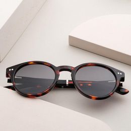 Holzkern Sonnenbrille The Hyped (Zimtbaum/Havana)