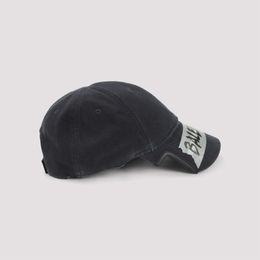 Balenciaga Caps & M&uuml;tzen - Distressed Black Cotton Cap With Handwritten Graph - Gr. M - in Grau - f&uuml;r Damen