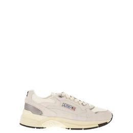 Autry Low-Top Sneaker - Hyperway - Suede And Mesh Trainers - Gr. 41 (EU) - in Beige - f&uuml;r Damen