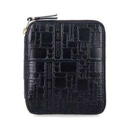 Comme des Gar&ccedil;ons Comme des Garcons Portemonnaies - Embossed Logotype Zip-Around Wallet - Gr. unisize - in Schwarz - f&uuml;r Damen