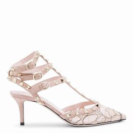 Valentino Garavani Hohe Schuhe - Pointed-Toe Pumps With Floral Lace Overlay - Gr. 37 (EU) - in Rosa - f&uuml;r Damen