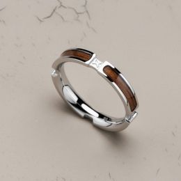 Holzkern Campania Ring Silber und Walnuss