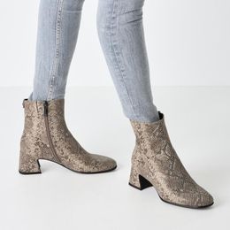 Tamaris Damen Stiefelette , Blockabsatz, Partystiefelette in veganer Verarbeitung 41