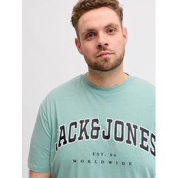 Jack & Jones PlusSize Herren T-Shirt "JJECALEB VARSITY TEE SS O-NECK NOOS PLS", gr&uuml;n, Basic, Gr. 5XL, JACK & JONES PLUSSIZE, Jersey, Obermaterial: 100% Baumwolle, Shirts,