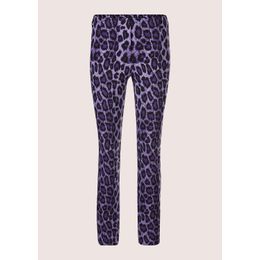 Madeleine Mode Leggings MADELEINE "Leggings Gerade Jersey-Leggings mit Animal-Print", Damen, Gr. 17, N + K Gr, schwarz (lila, schwarz), Obermaterial: 69% Polyester PES. 27% Viskose CV. 2% Elasthan EL. 2% Polyacryl PAN., Hosen Leggings