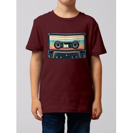 wat? Apparel T-Shirt Retro Kassette in Weinrot | Gr.: 110/116