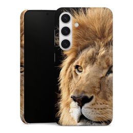 DeinDesign Galaxy S24 Handy Premium Case Smartphone Handyh&uuml;lle Schutzh&uuml;lle matt Jungle Lion Photography Premium Case