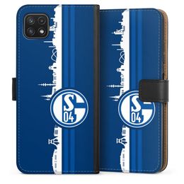 DeinDesign Galaxy A22 5G Handy Klapph&uuml;lle Handyh&uuml;lle aus Kunst Leder schwarz Flip Case Official Licensed Product Fc Schalke 04 Skyline Sideflip mit langer Lasche