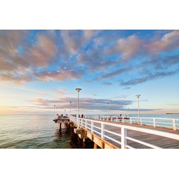 papermoon Fototapete "Retro Pier Ostsee", B/L: 5m x 2,8m, Bahnen: 10 Stk., bunt, Wohnzimmer, Tapeten