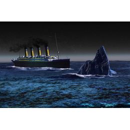 papermoon Fototapete "Titanic mit Eisberg", B/L: 3,5m x 2,6m, Bahnen: 7 Stk., bunt, Schlafzimmer, Tapeten