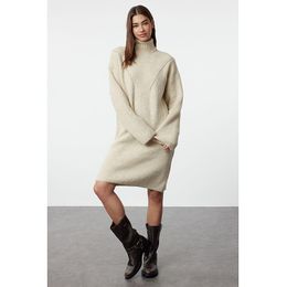 Trendyol Kleid in Creme - 53% | Gr&ouml;&szlig;e L | Damen-kleider