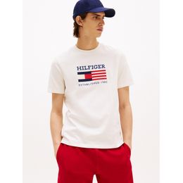 T-Shirt Tommy Hilfiger "AMERICANA MONOTYPE FLAG BOX TEE", Herren, Gr. M, wei&szlig; (ivory petal), Single Jersey, Obermaterial: 100% Baumwolle, regular fit, Rundhals, Shirts T-Shirt, Mit markanter Stickerei