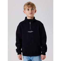 Sweatshirt name it "NKMBRODY LS NREG SWEAT ZIP BRU NOOS", Jungen, Gr. 146/152, wei&szlig; (schwarz print:with wei&szlig; print), Sweatware, Obermaterial: 70% Baumwolle, 30% Polyester, bedruckt, unifarben, Basic h&uuml;ftlang, Rundhals, Rippb&uuml;ndchen, Sweatshirts Sweatshirt, mit Stehkragen und kurzem Rei&szlig;verschluss